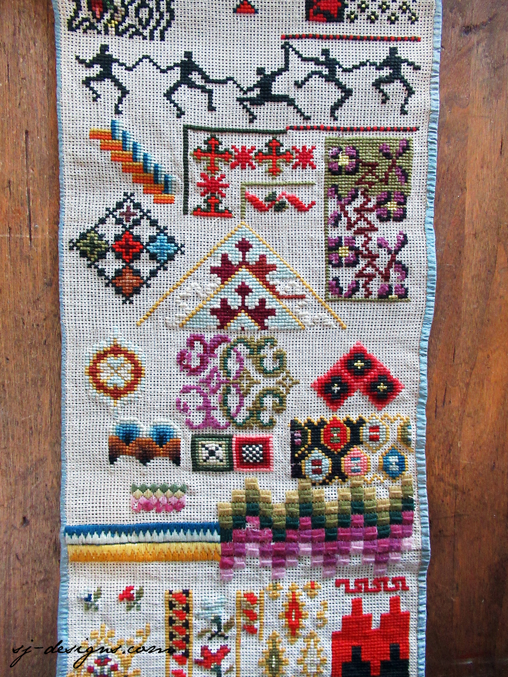 c1860 Berlin Work needlepoint sampler with fabric pouch | SJ Designs