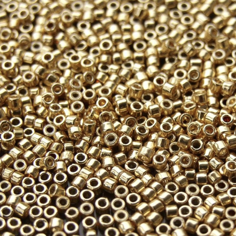 Toho Treasures bead color #557 | SJ Designs